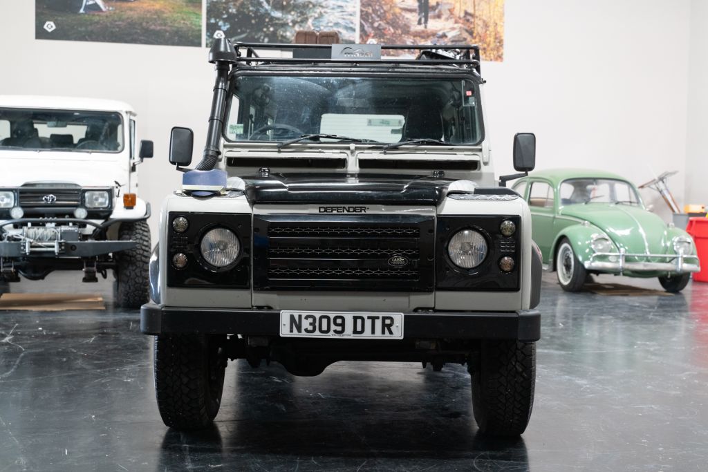 1995 Land Rover Defender 110 with 300 TDI engine - Garage - GritrSports.com